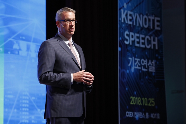 “급변하는 세상에 반도체 산업 진화 위해 업계 전반 협업 필요”