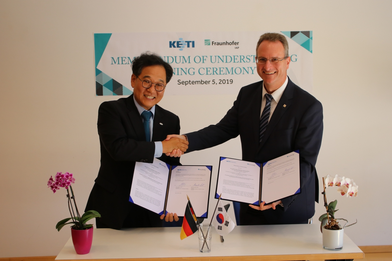 KETI, 독일 프라운호퍼 IAP와 디스플레이 소재 부품 기술 협력