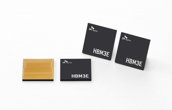SK하이닉스, 세계 최고 사양 ‘HBM3E’ 개발…내년 상반기 양산