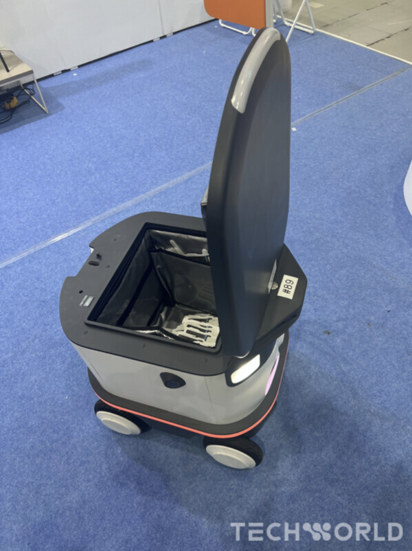 'RobotTechShow' Visioning AI Robots' Advances