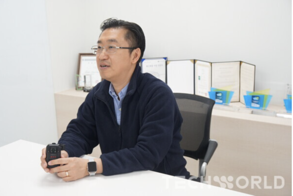 Linkflow, “Aiming Global with AI Wearable Cameras"